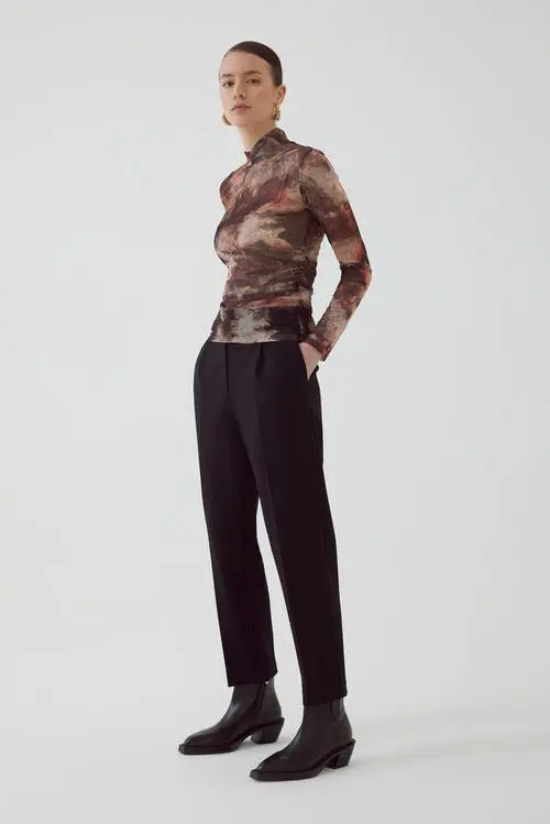 EXQUISE Aldo Tulle Knit Blouse