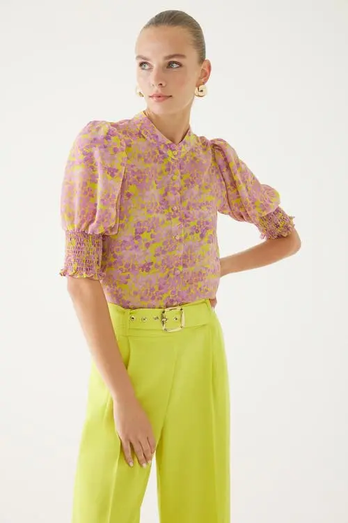 EXQUISE Isla Balloon Sleeve Shirt