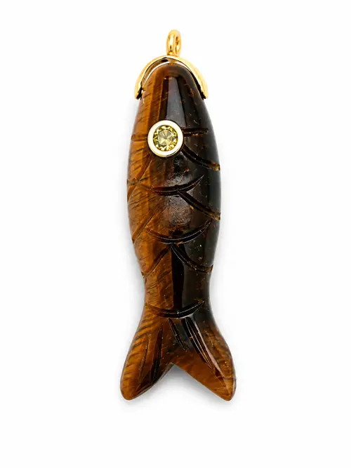 GEMINI JEWELRY Carved Tiger Eye Fish Pendant