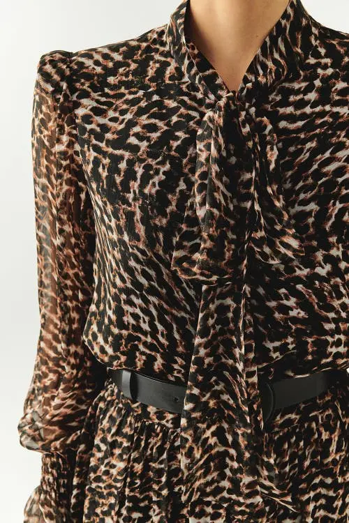 EXQUISE Kara Chiffon Blouse