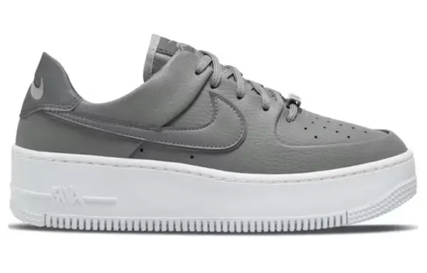 Nike Force 1 Sage Low Sneakers