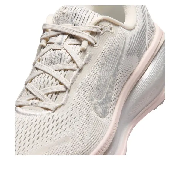 Nike Zoom Vomero 18 Se Sneakers - Phantom/grey Fog/metallic Silver