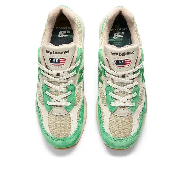 NEW BALANCE 992 Made In Usa Sneakers - Mint/gum
