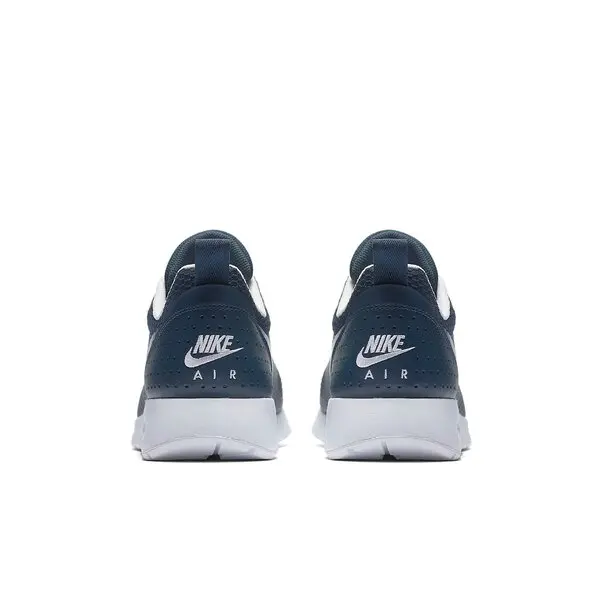 Nike Max Tavas Sneakers