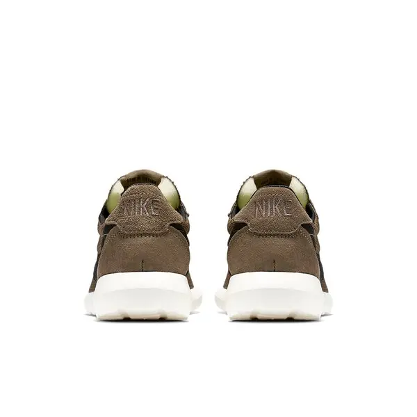Nike Roshe Ld-1000 Qs "iguana" Sneakers - Olive/white