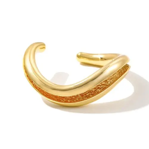 LAMINAR JEWELRY Currents Chunky Cuff Bracelet - Gold