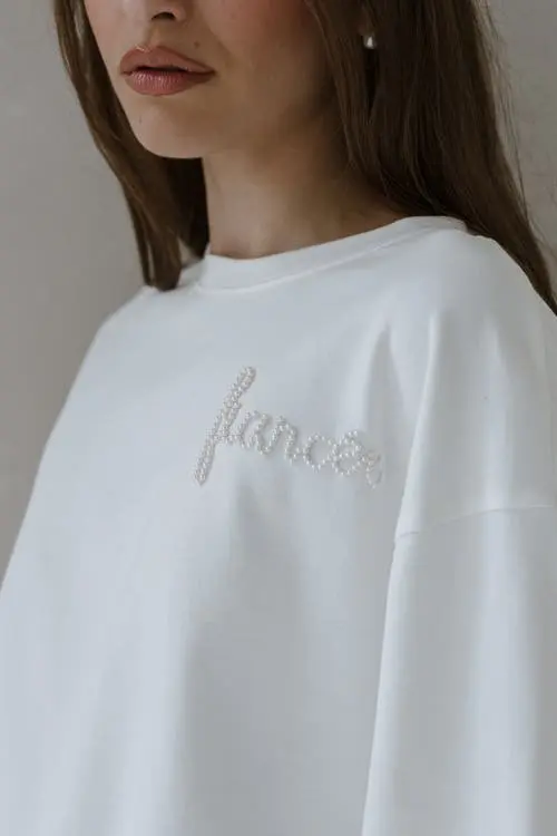 UNTAMED PETALS Fiancee Tee