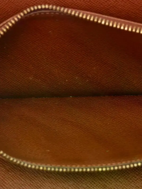 LOUIS VUITTON 2002 Monogram Sarah Wallet Long Wallets