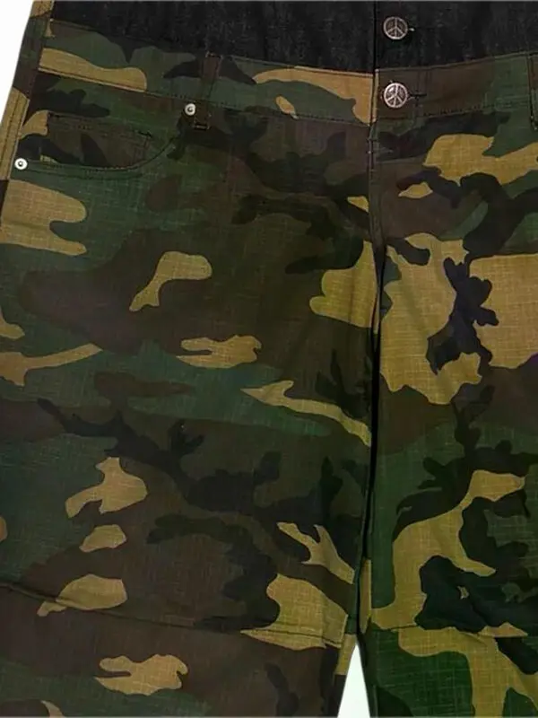 BOREDOM KILLS Double-waisted Camouflage-print Shorts