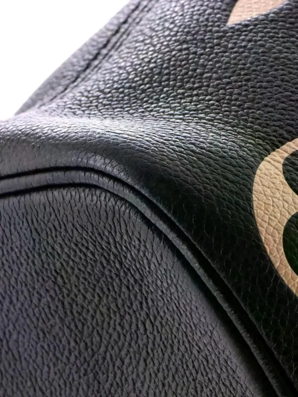 LOUIS VUITTON Monogram Empreinte Giant Mm Tote Bag - Black