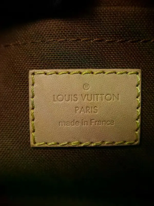 LOUIS VUITTON Multi Pochette Accessoires Monogram Shoulder Bag