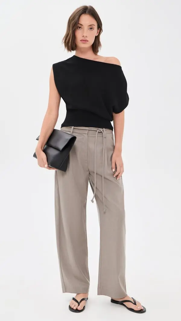 ST. AGNI Cashmere Asymmetrical Top