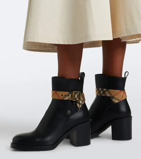 Burberry Huntley Leather Ankle Boots