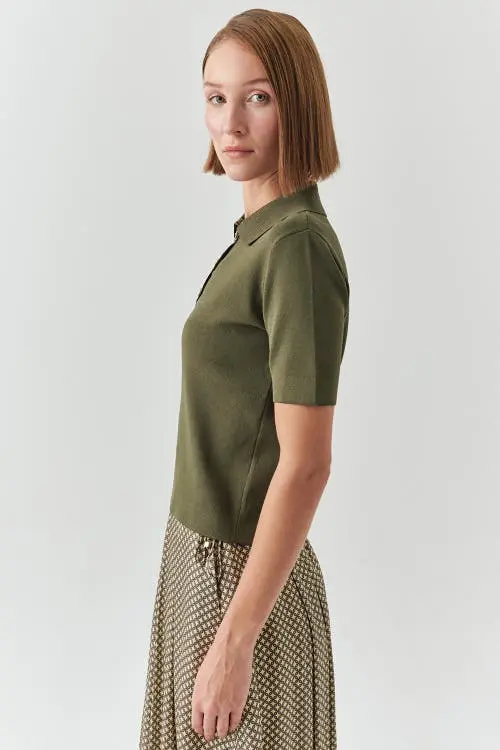 EXQUISE Jaylah Short Sleeve Blouse - Khaki