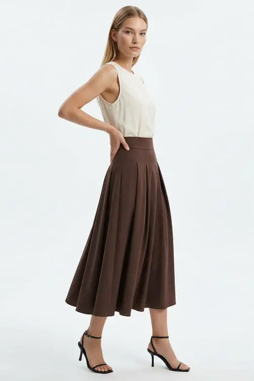 EXQUISE Nayaine Pleated Elasticated Back Midi Skirt - Brown