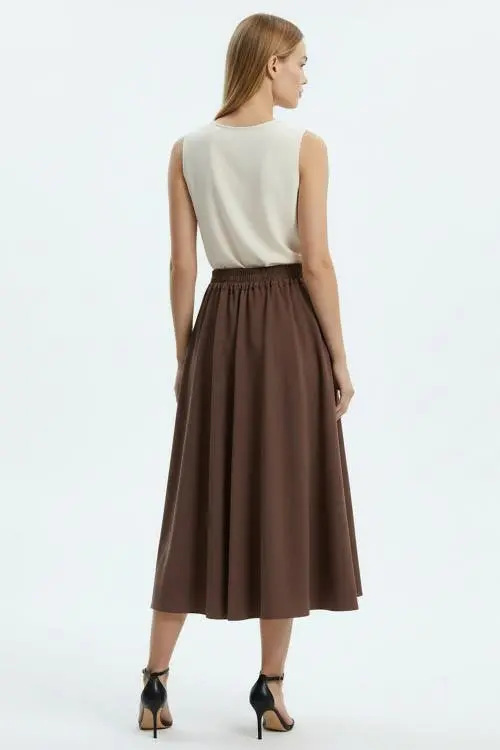 EXQUISE Nayaine Pleated Elasticated Back Midi Skirt - Brown