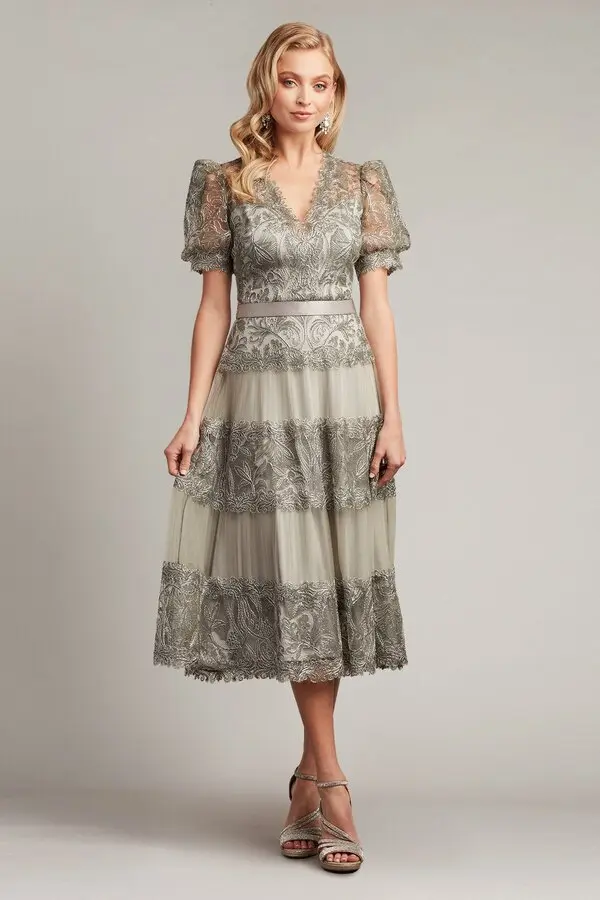 Tadashi Shoji Fatiha Floral Lace & Chiffon Dress - Duchess Grey