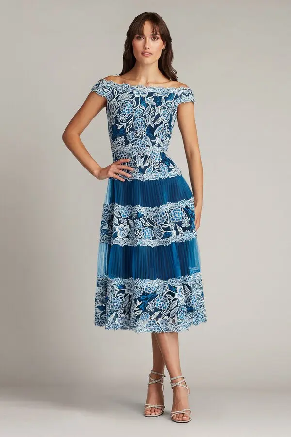 Tadashi Shoji Klein Embroidered Tea-length Dress - Pacific Blue