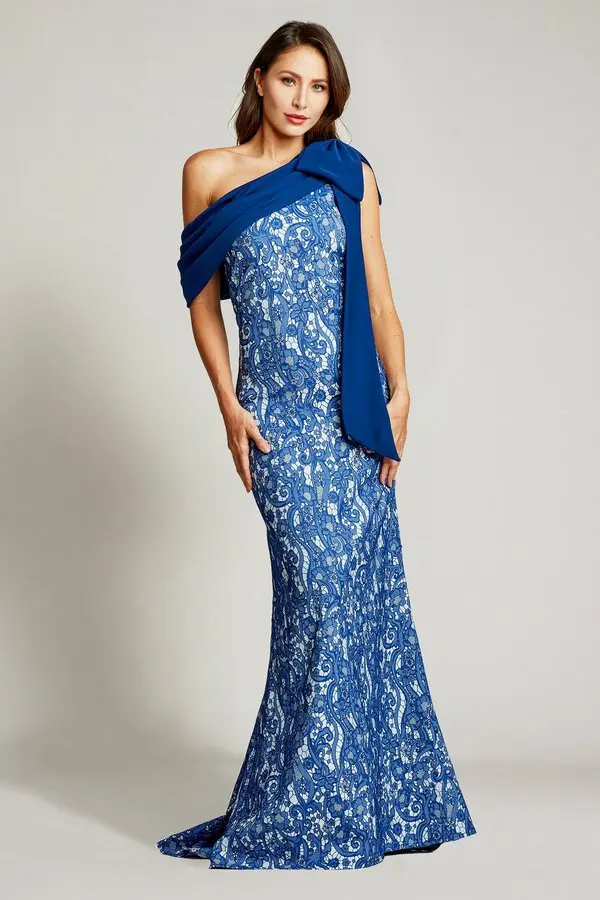 Tadashi Shoji Ahmaya Asymmetric Gown - Navy/ivory