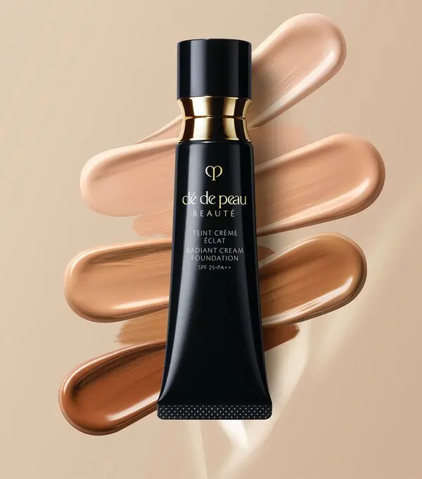 CLE DE PEAU BEAUTE Radiant Cream Foundation
