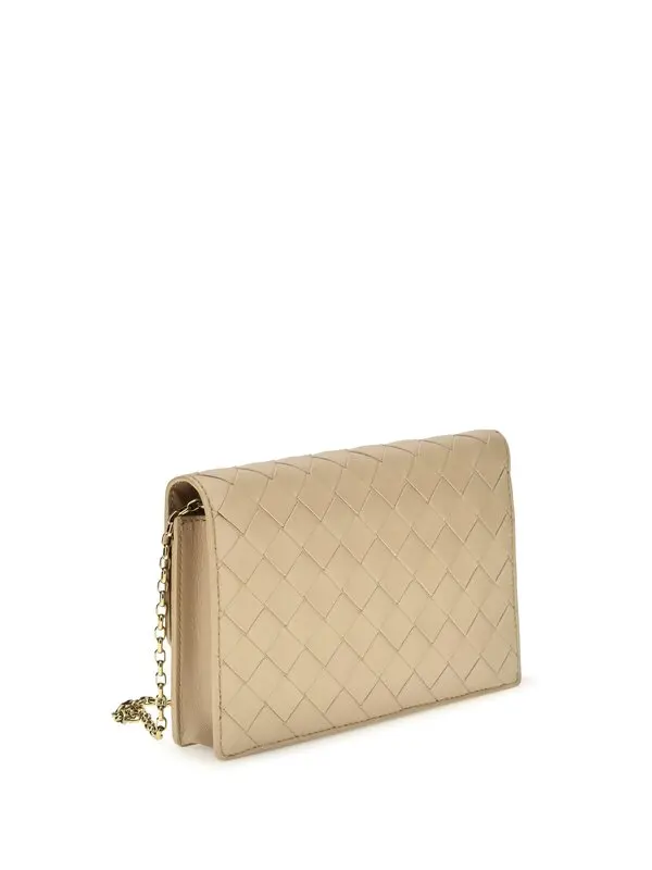 Bottega Veneta Andiamo Pouch On Chain In Intrecciato Nappa Leather - Cream