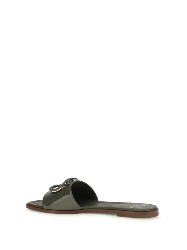 Valentino Garavani Vlogo Patent Leather Slide Sandals - Green