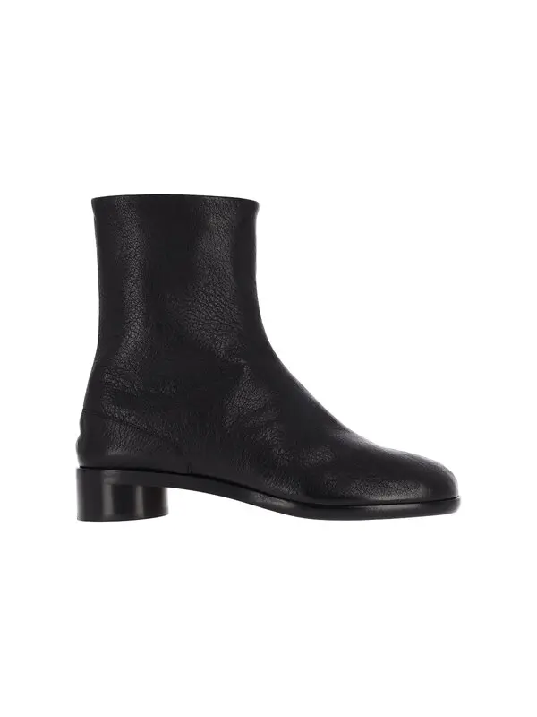 MAISON MARGIELA Leather Boots With Contrasting Trim - Black