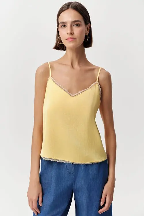 EXQUISE Tammy Spaghetti Straps Blouse