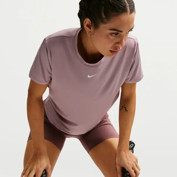 Nike Classic Dri-fit Short-sleeve Top