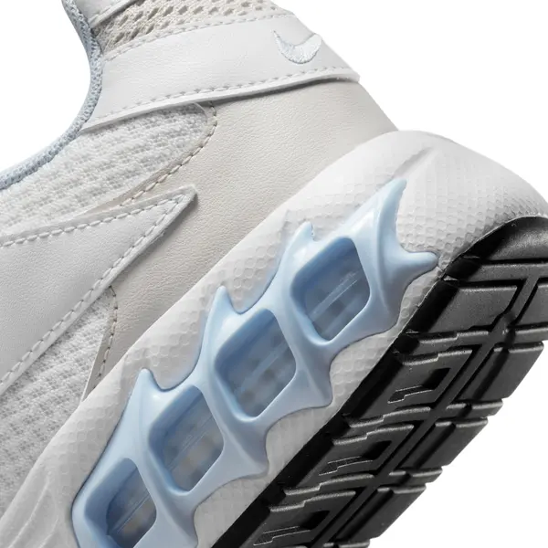 Nike Zoom Air Fire Athletic Shoes - White
