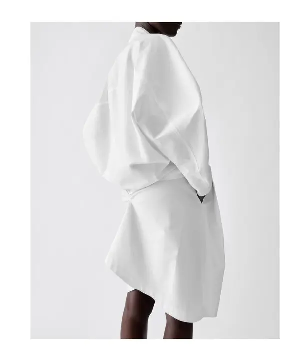 Jacquemus V-neck Fitted Dress With Long Sleeves And Ruffled Back - White