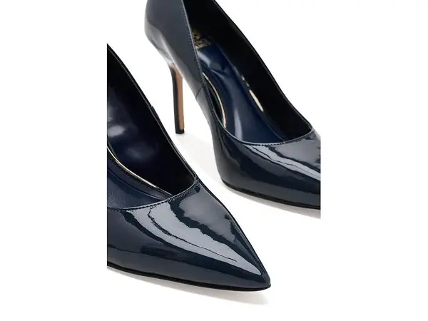 Vince Camuto Maisha Classic Pumps - Navy
