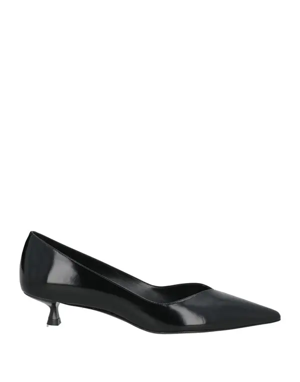 STUART WEITZMAN Glossed Leather Pointed Toe Pumps