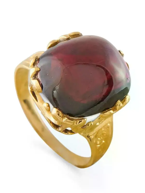 LB EXCLUSIVE Garnet Ring - Gold
