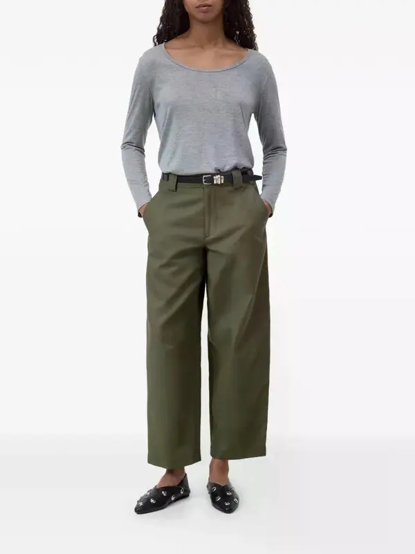 Closed Long-sleeve Top