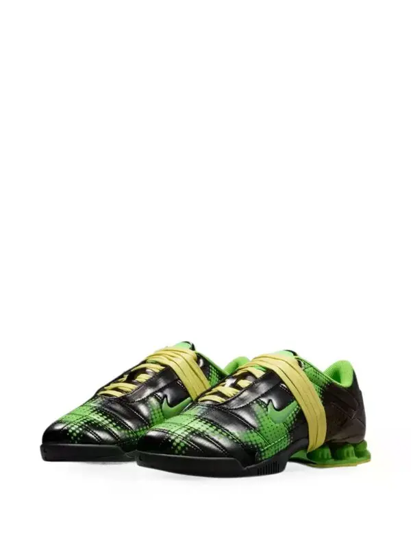Nike Total 90 Shox Magia Sneakers - Black