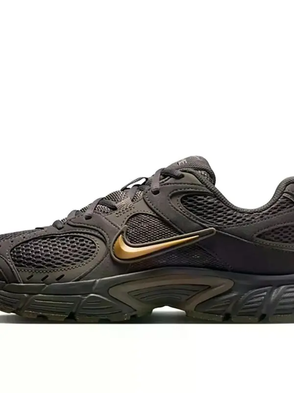 Nike V5 Rnr Sneakers