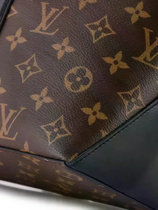 LOUIS VUITTON Weekend Monogram Canvas Pm Tote Bag