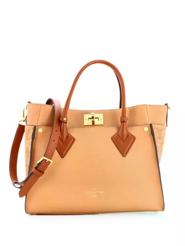LOUIS VUITTON On My Side Mahina Leather Mm Tote Bag