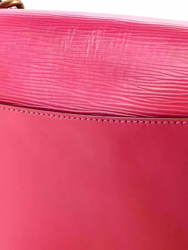 LOUIS VUITTON Epi Leather Crossbody Bag - Pink