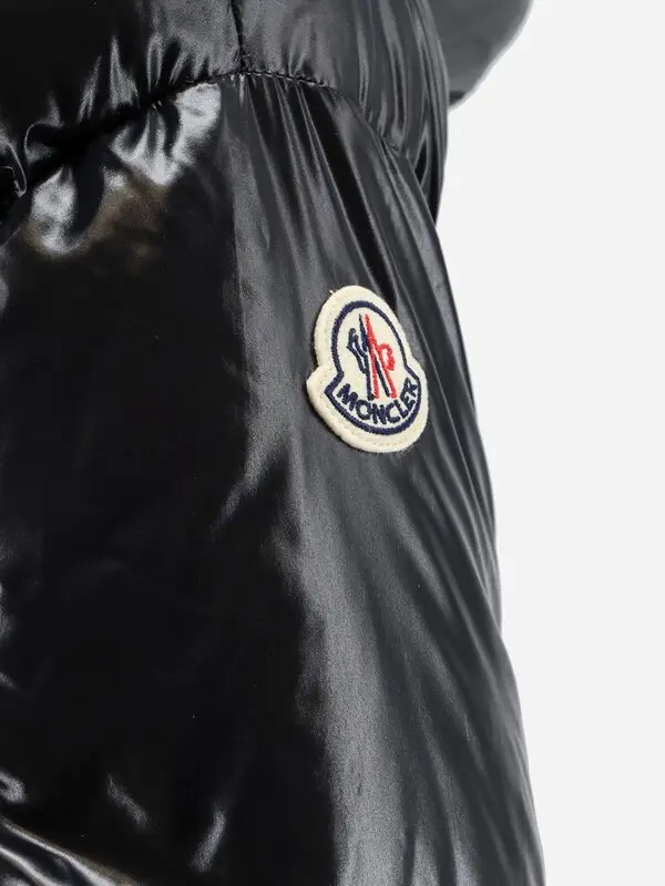 Moncler Parana Down Jacket With Contrasting Lining