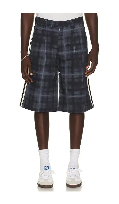 JUNGLES Haze Plaid Shorts In Blue