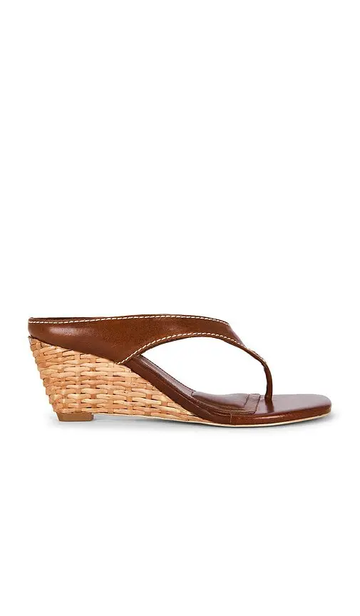 Simkhai Hazel Leather Thong Wedge In Brown - Saddle