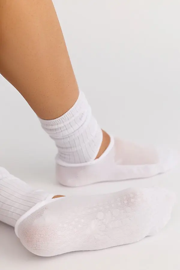 Free People Ballet Buti Pilates Grip Socks - White