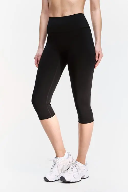 H&m Capri Leggings With Sculptmove