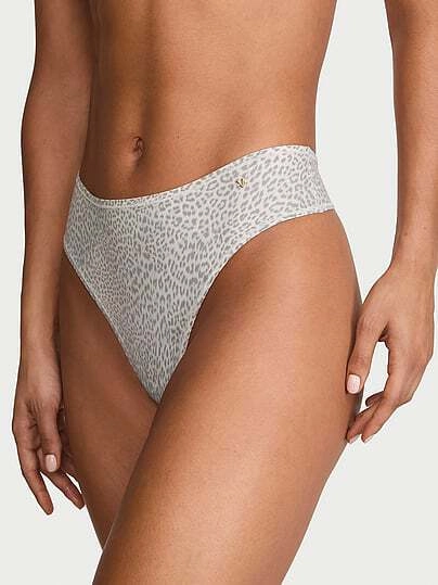 Victoria's Secret Love Cloud Mid-rise Thong Panty - Print