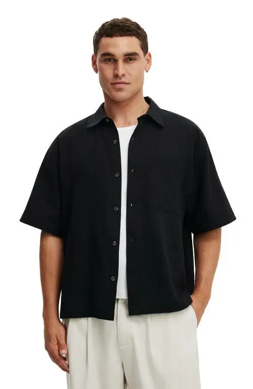 COTTON ON Boxy Fit Short Sleeve Shirt
