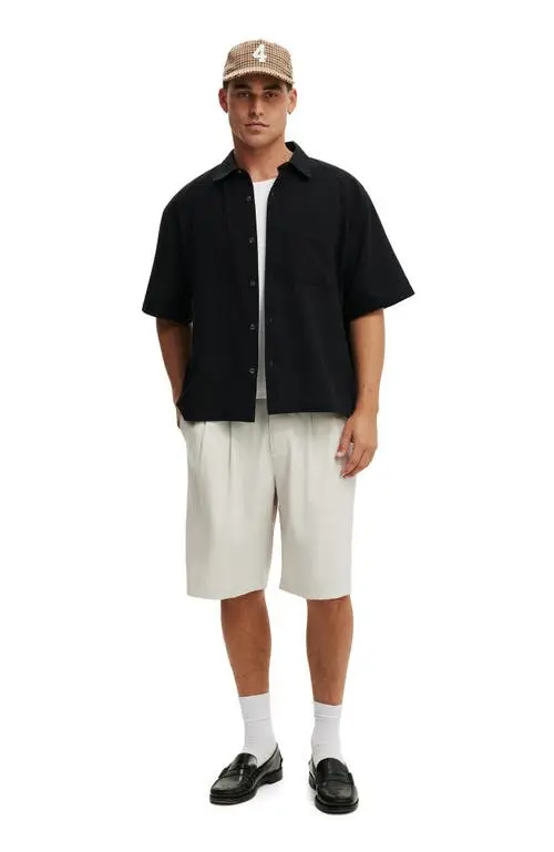 COTTON ON Boxy Fit Short Sleeve Shirt