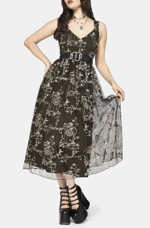 DISTURBIA Stellar Vine Embroidery Midi Dress