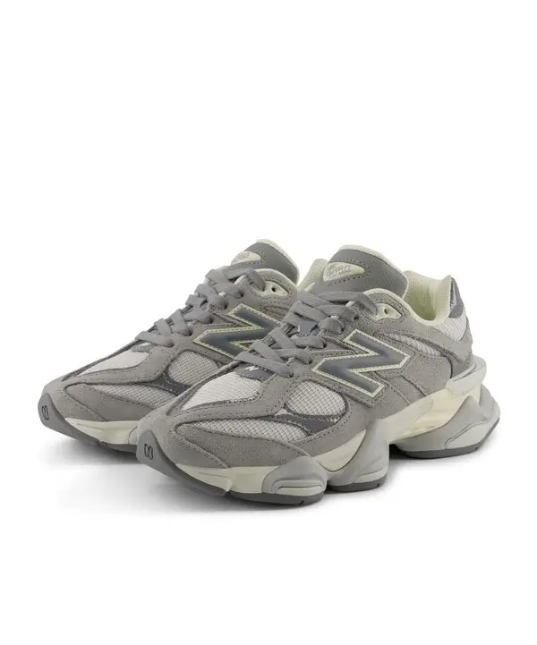 NEW BALANCE 9060 Sneakers
